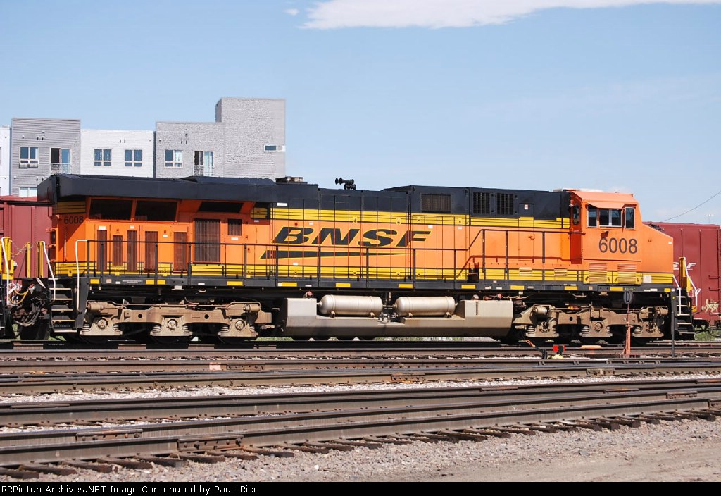 BNSF 6008